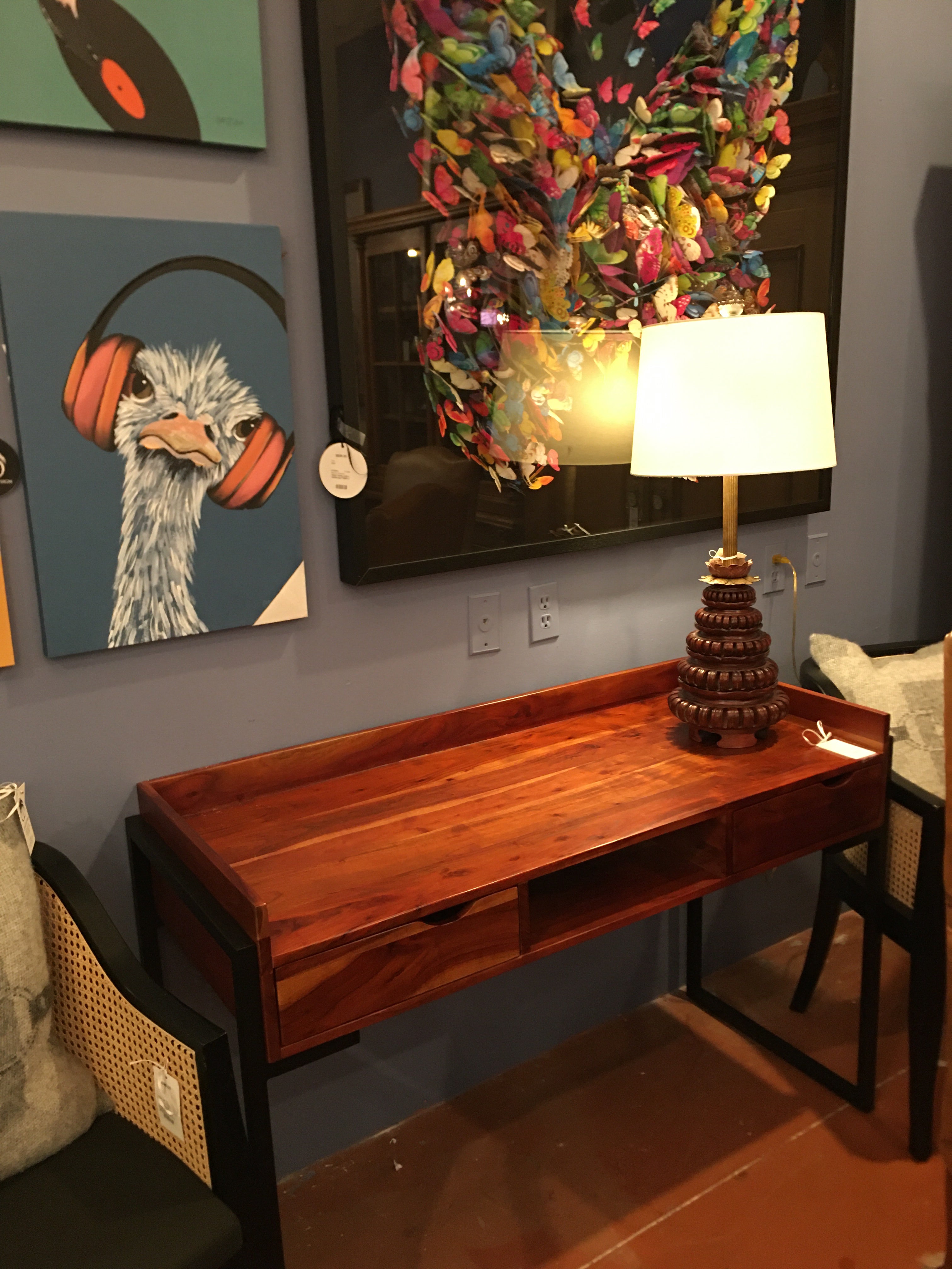 DESK – Consign & Design